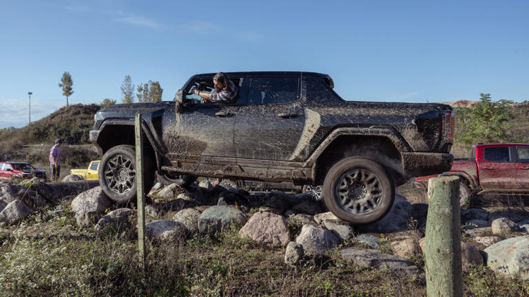 GMC Hummer EV 3X First Test: Stylin' and Profilin'