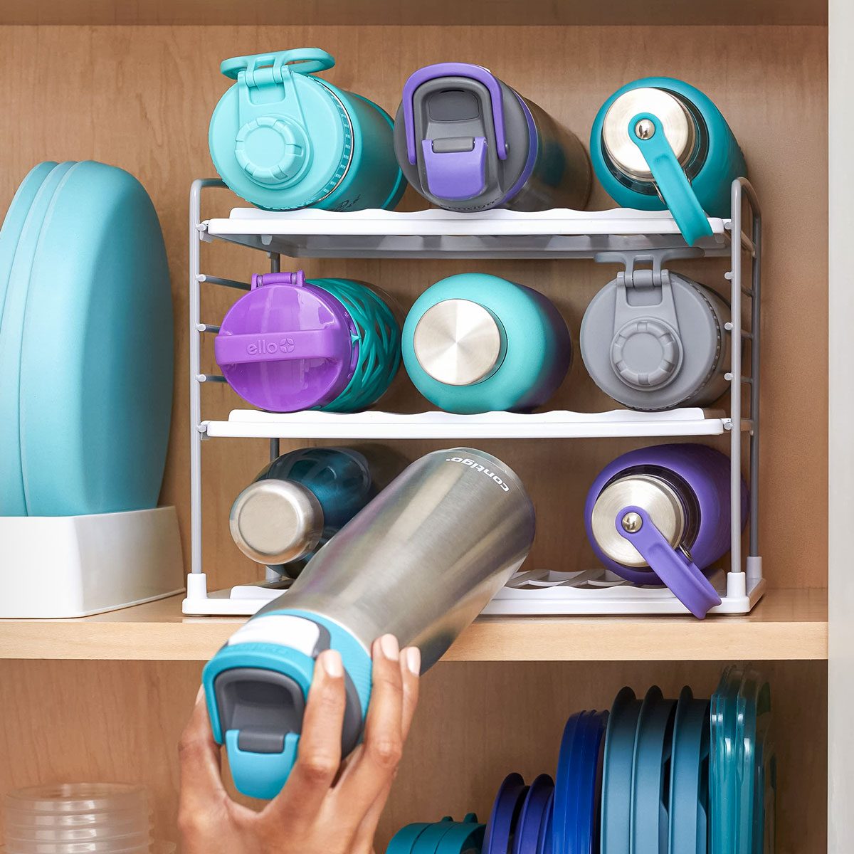 10 Genius Ways to Store and Organize Water Bottles