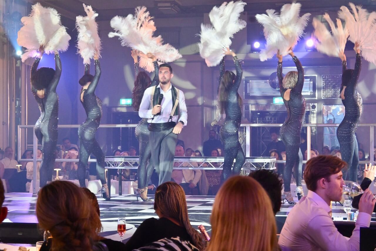 London Cabaret Club - Roxie Rocks Chicago