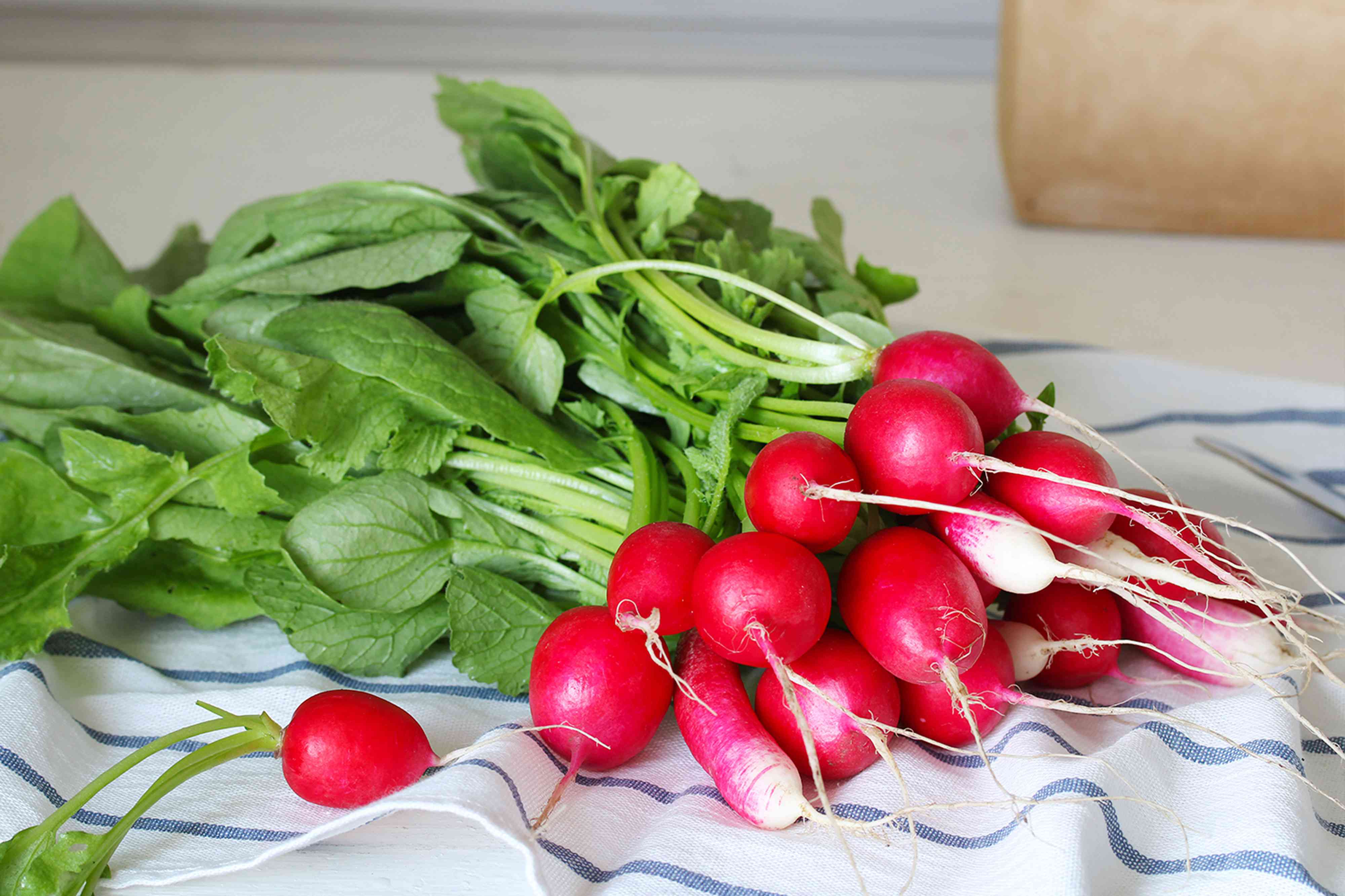 The Right Way to Store Radishes to Keep Them Crisp and Crunchy