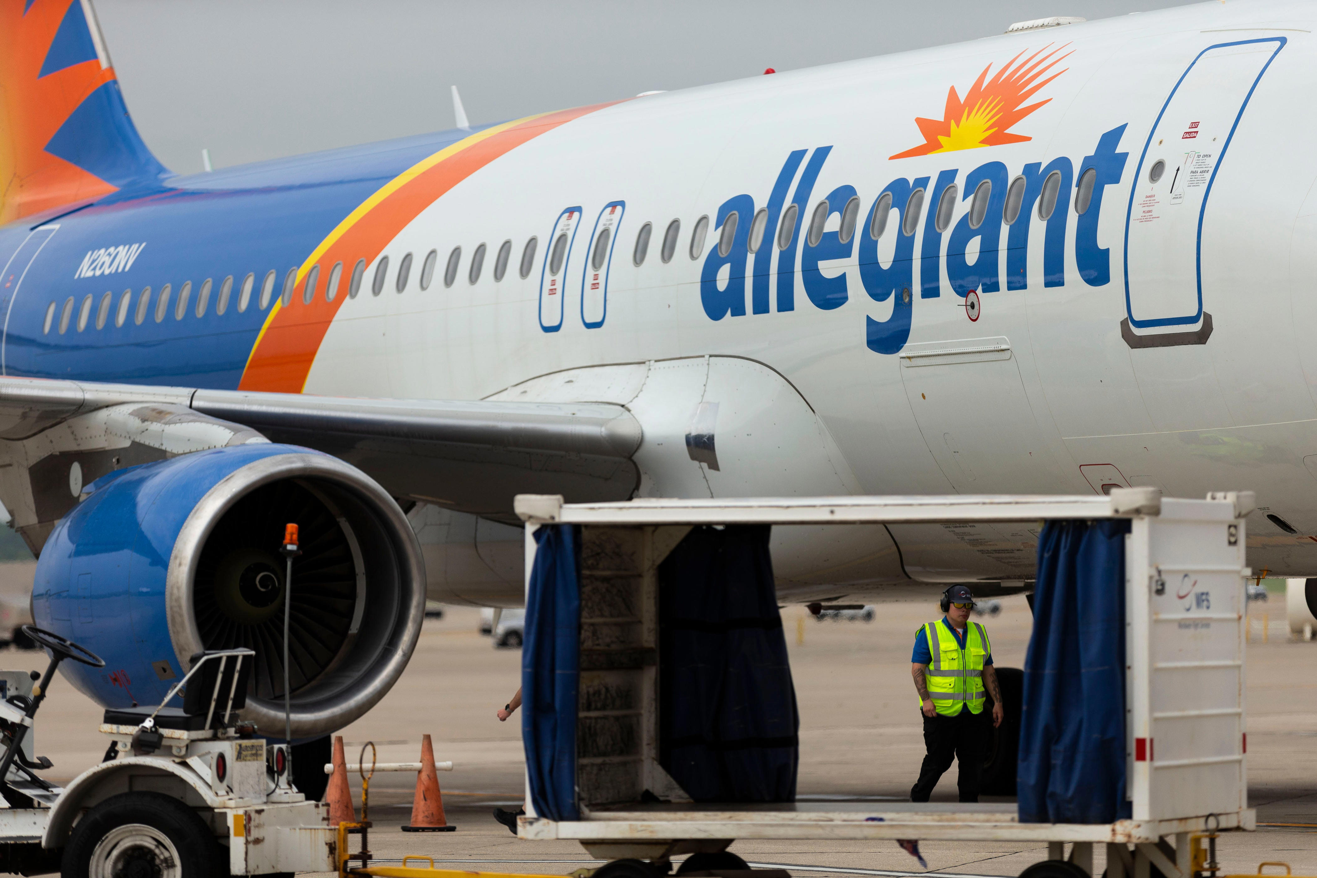 Allegiant Air cancels a Des Moines to California flight. See its route ...