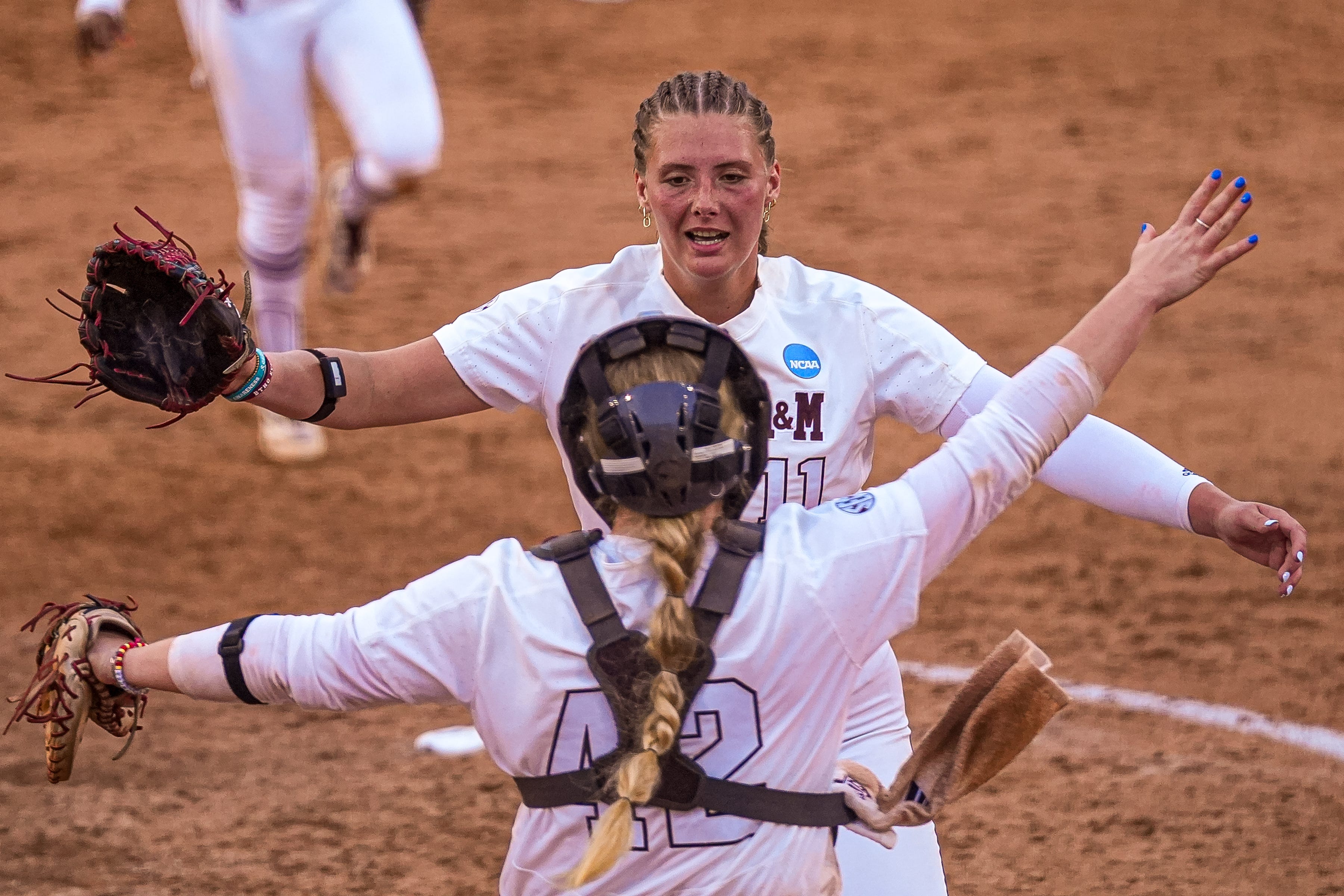 Texas A&M softball vs LSU game score: Recap, highlights for top 10 showdown