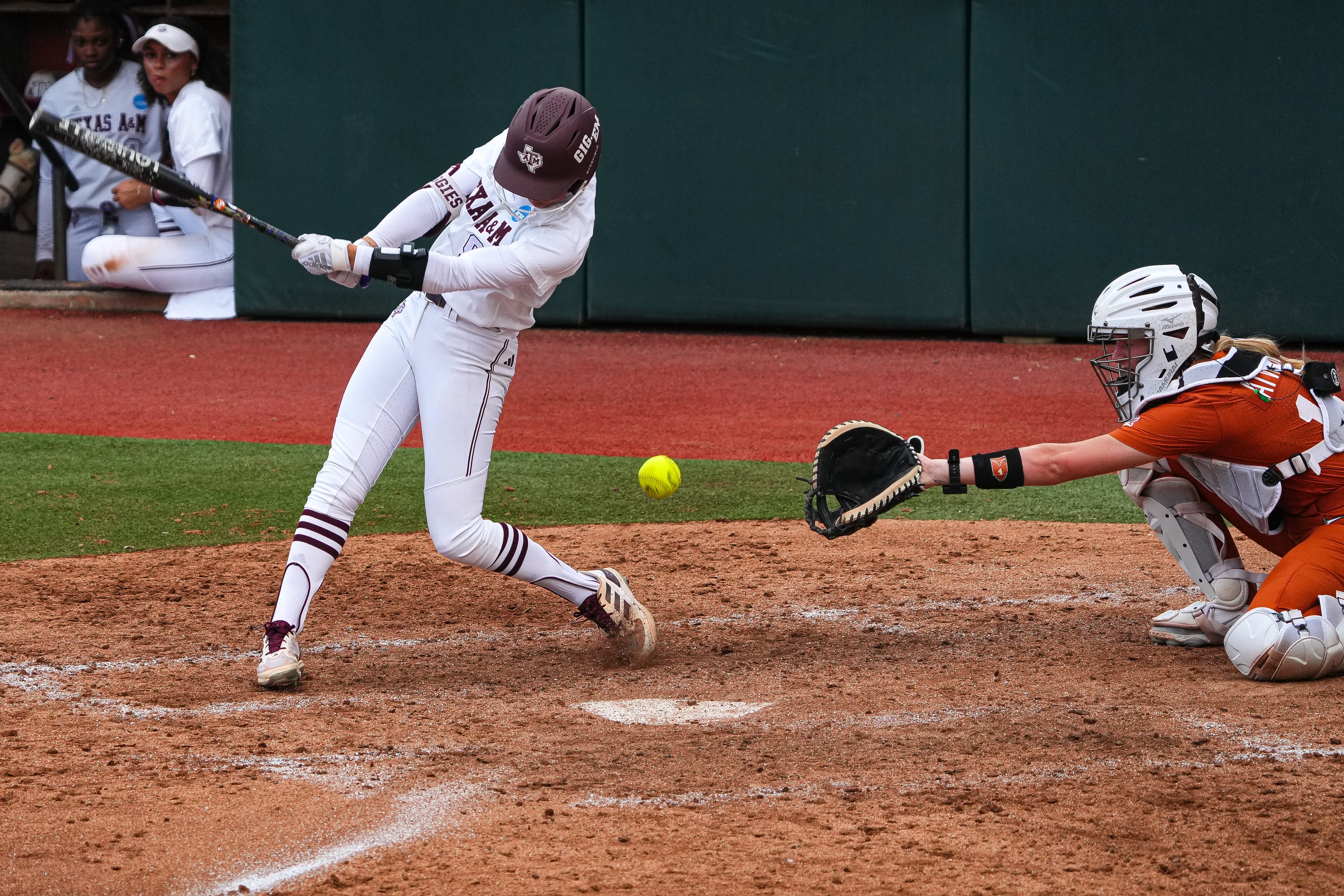 'Might be the best catch I've ever seen:' Texas A&M outfielder makes ...