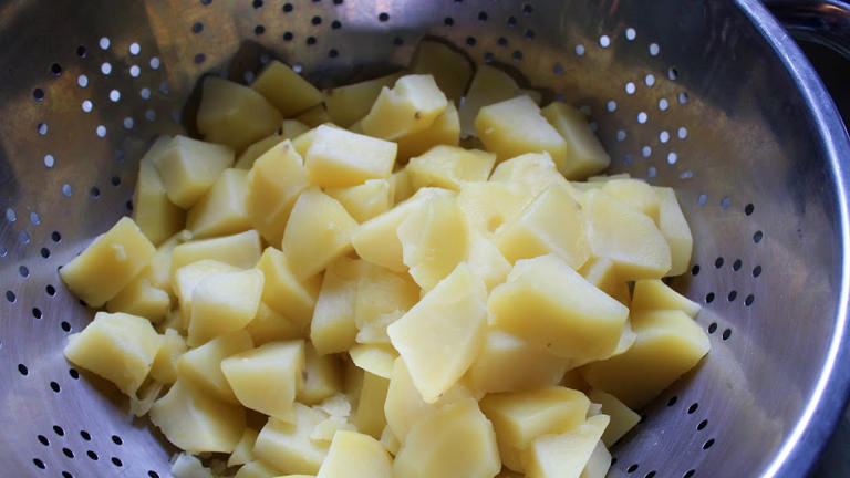 Potato Salad Is A Must On A Cookout Menu And We Really Liked This Twist ...