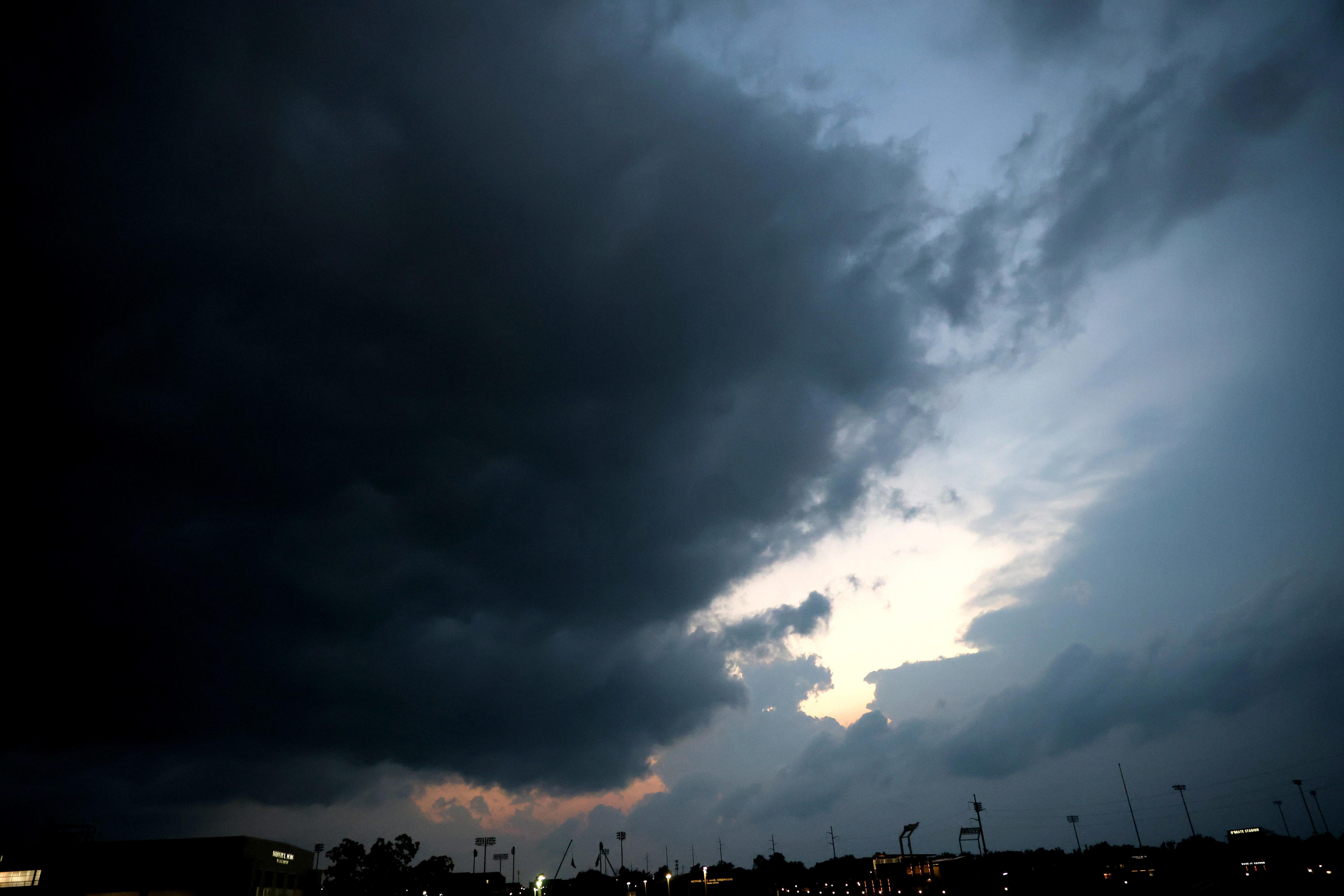 Damaging hail, tornadoes cross Oklahoma on Monday, leaving thousands ...
