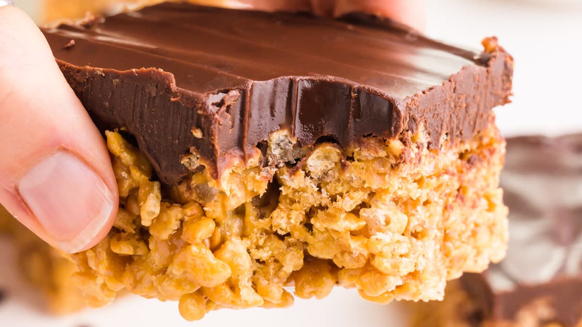 Pure Dessert Magic: Irresistible Chocolate & Peanut Butter Desserts You ...