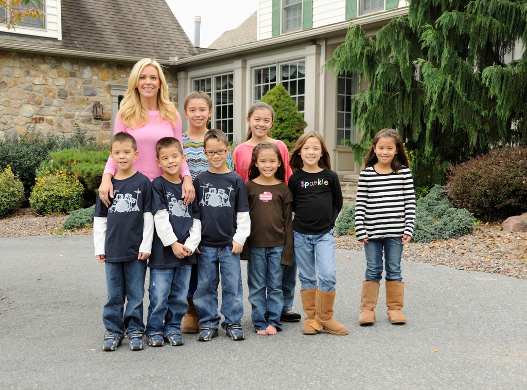 Kate Gosselin Responds to Concern Over Tribute to 8 Kids in Her Home