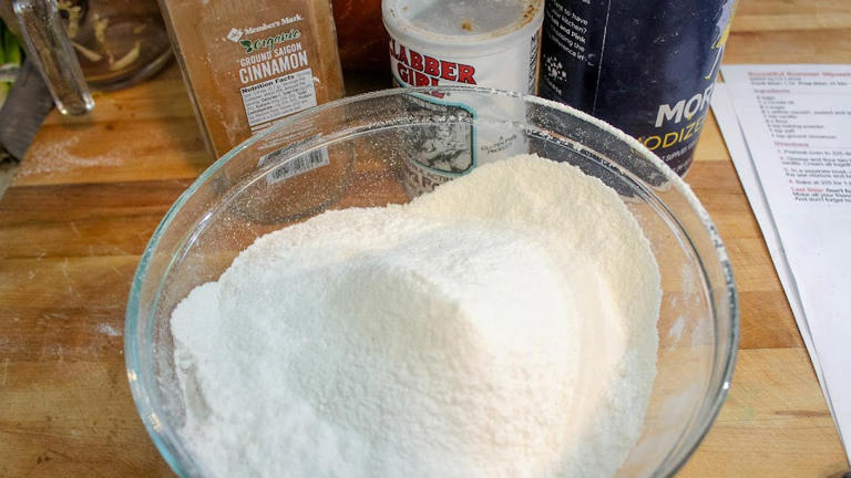 We love quick bread and never tried a summer squash one, so we were ...