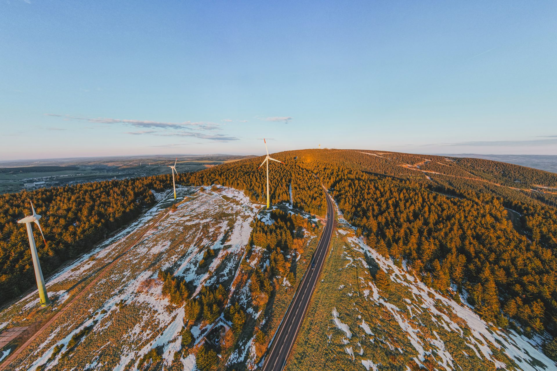 10 amazing and strange facts about money that will shock you