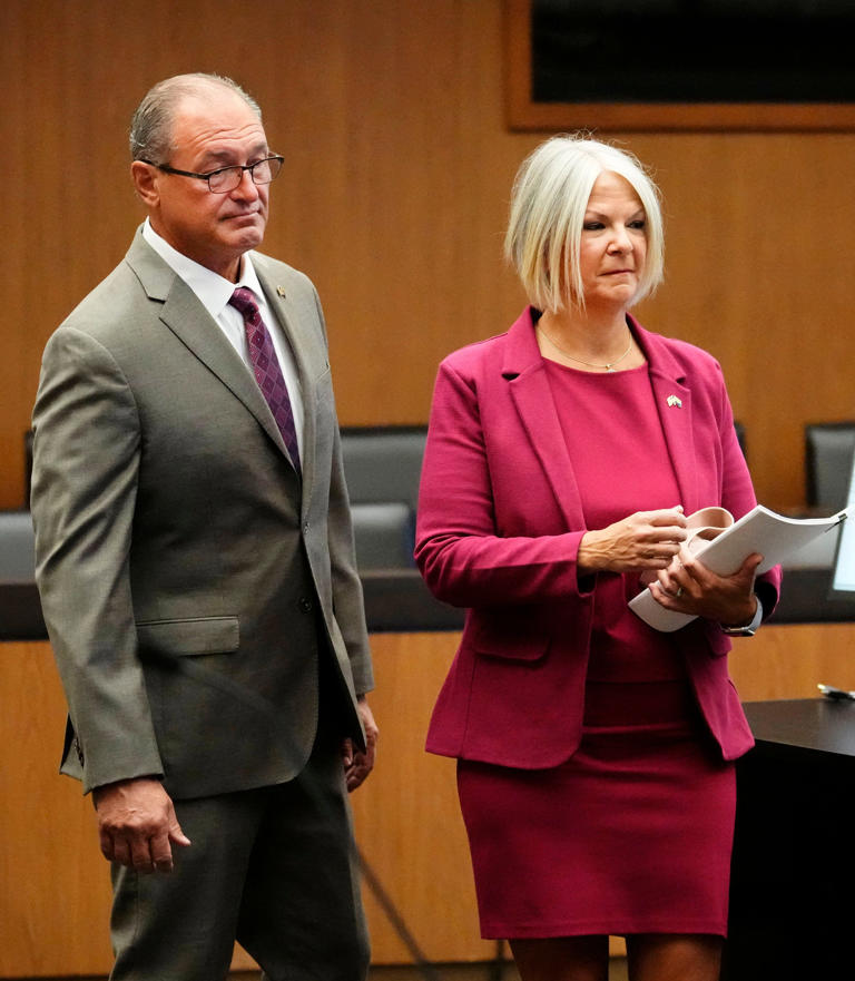 Former Trump chief of staff Mark Meadows loses bid to move charges to ... Former Trump chief of staff Mark Meadows loses bid to move charges to ...
