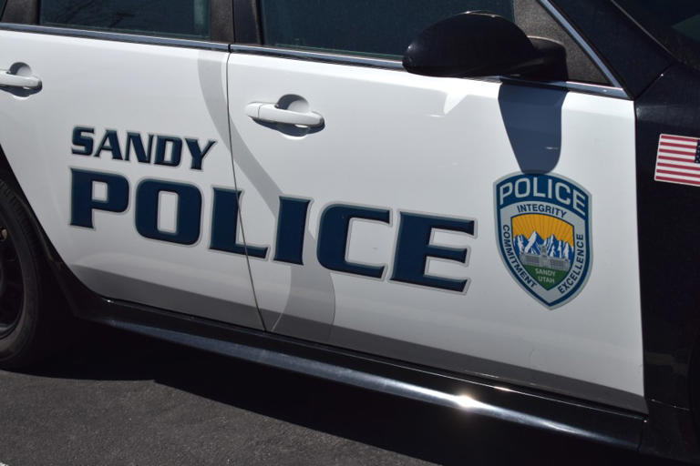Robbery leads to shooting in Sandy, one dies after being taken to ...