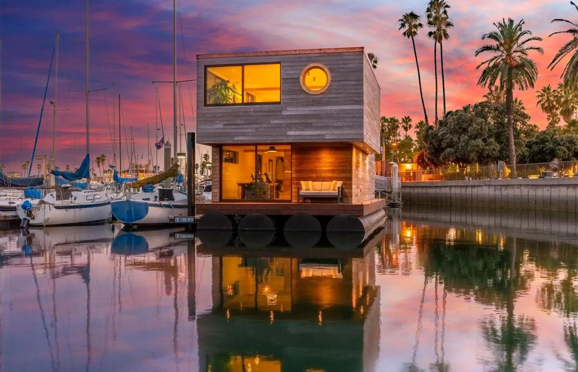 Step inside the world's most beautiful houseboats Step inside the world's most beautiful houseboats