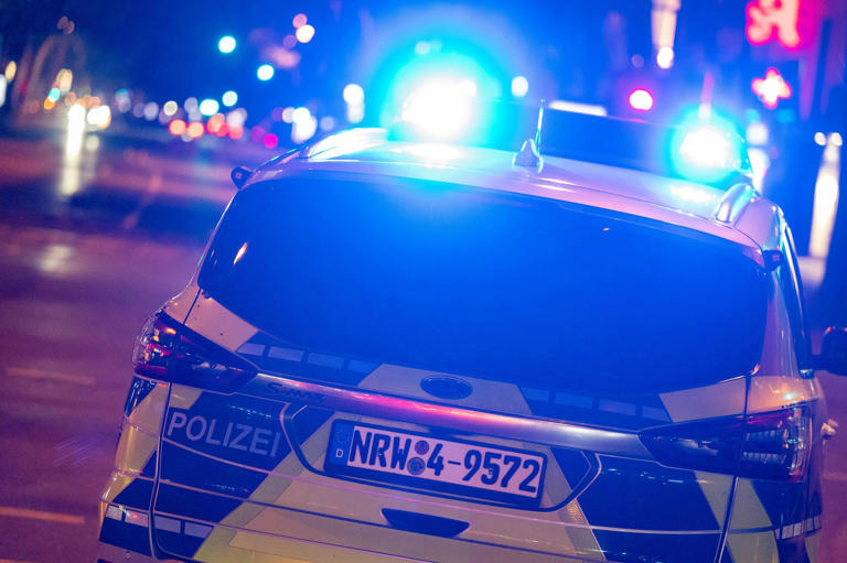 Kontrolle eskaliert: Polizist bei Einsatz am Verteilerkreis zur A555 in ...