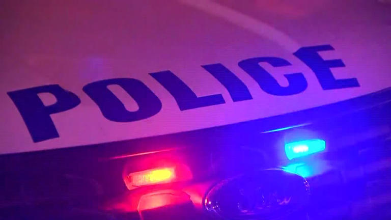 2 men critically injured in separate Philadelphia shootings minutes apart