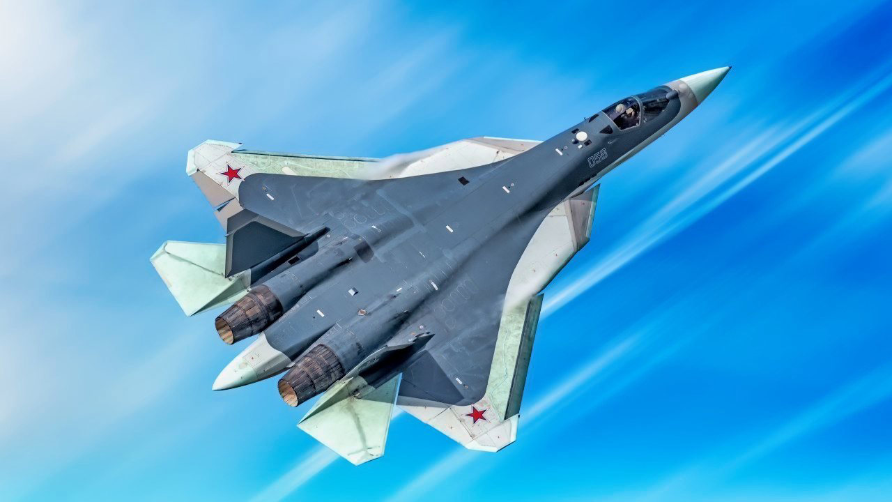 F-35 Stealth Fighter vs. Russia's Su-57 Felon: Who Wins Head-to-Head? F-35 Stealth Fighter vs. Russia's Su-57 Felon: Who Wins Head-to-Head?