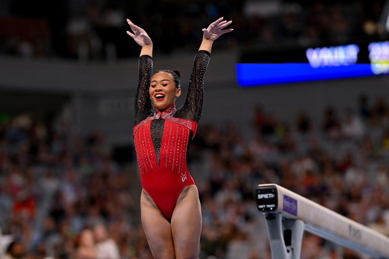 How tall is Suni Lee? Olympic star gymnasts second shortest on USA's ... How tall is Suni Lee? Olympic star gymnasts second shortest on USA's ...