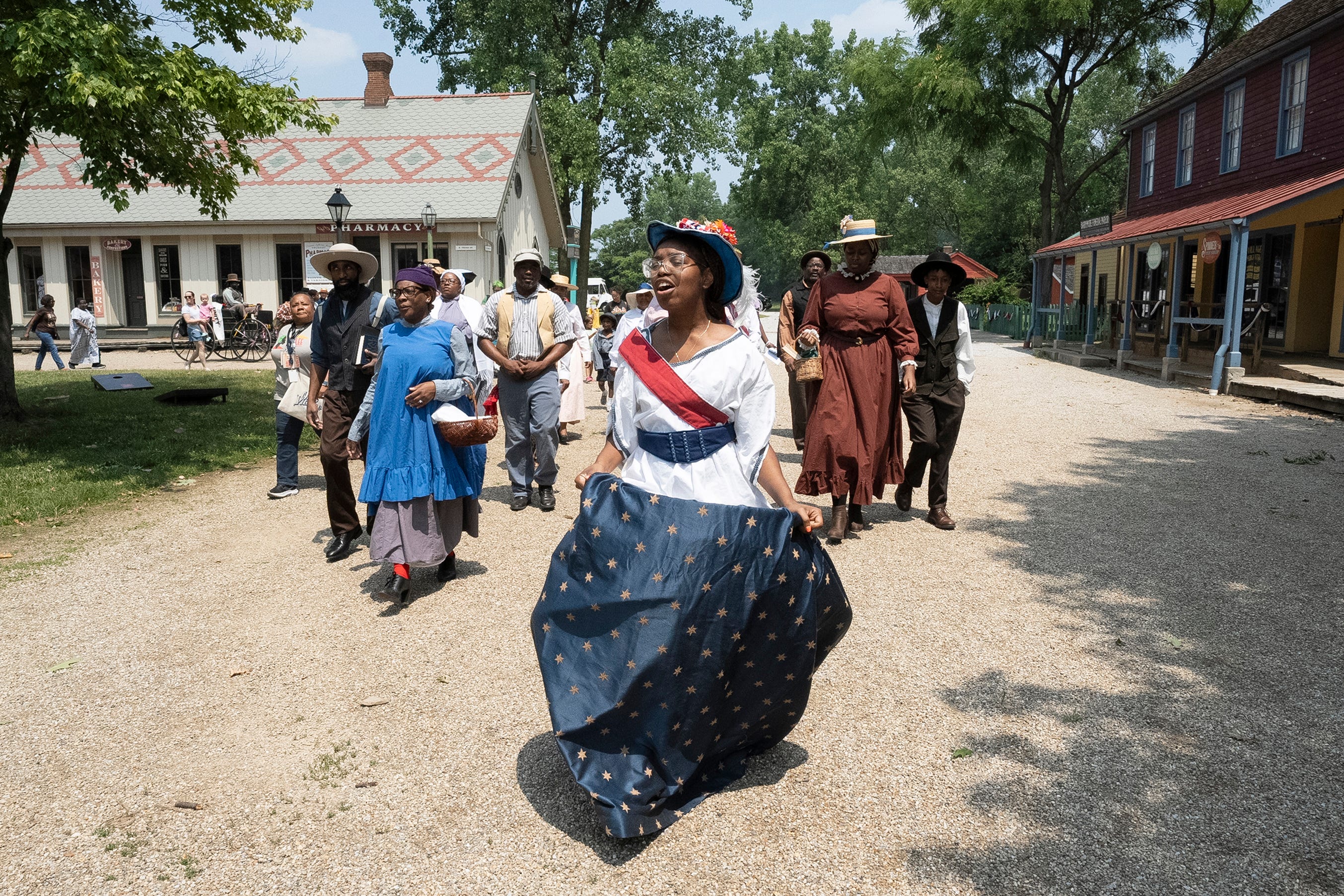 When is Juneteenth observed in 2025? Is there mail delivery? All about ...