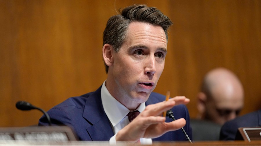 Hawley responds to ICE protests in Los Angeles and St. Louis
