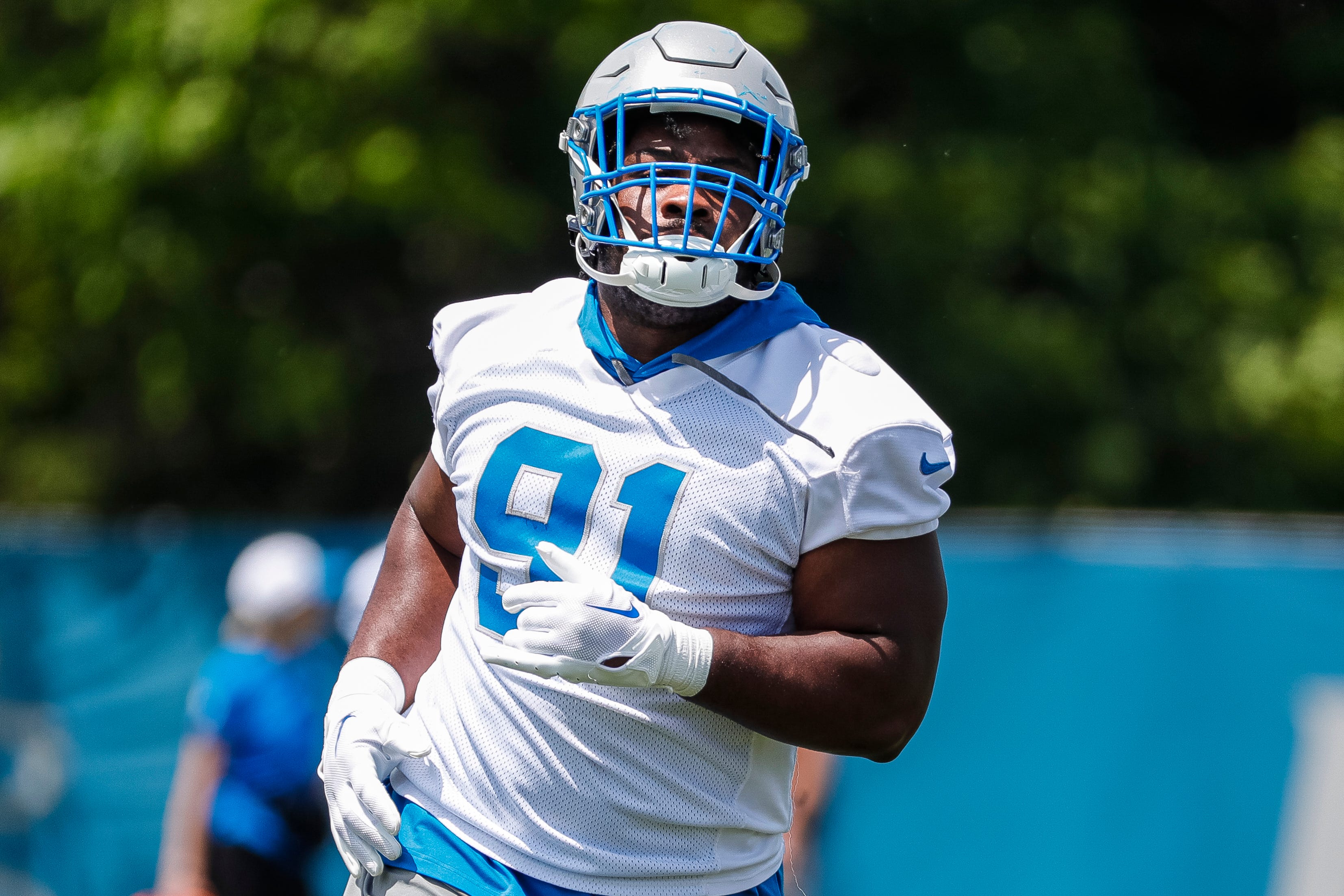 Lions DT Levi Onwuzurike out for entire 2025 season with ACL injury ...