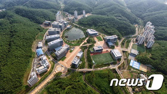 '수소기술 혁신·AI-태양광' UNIST, 이노코어 연구단 출범