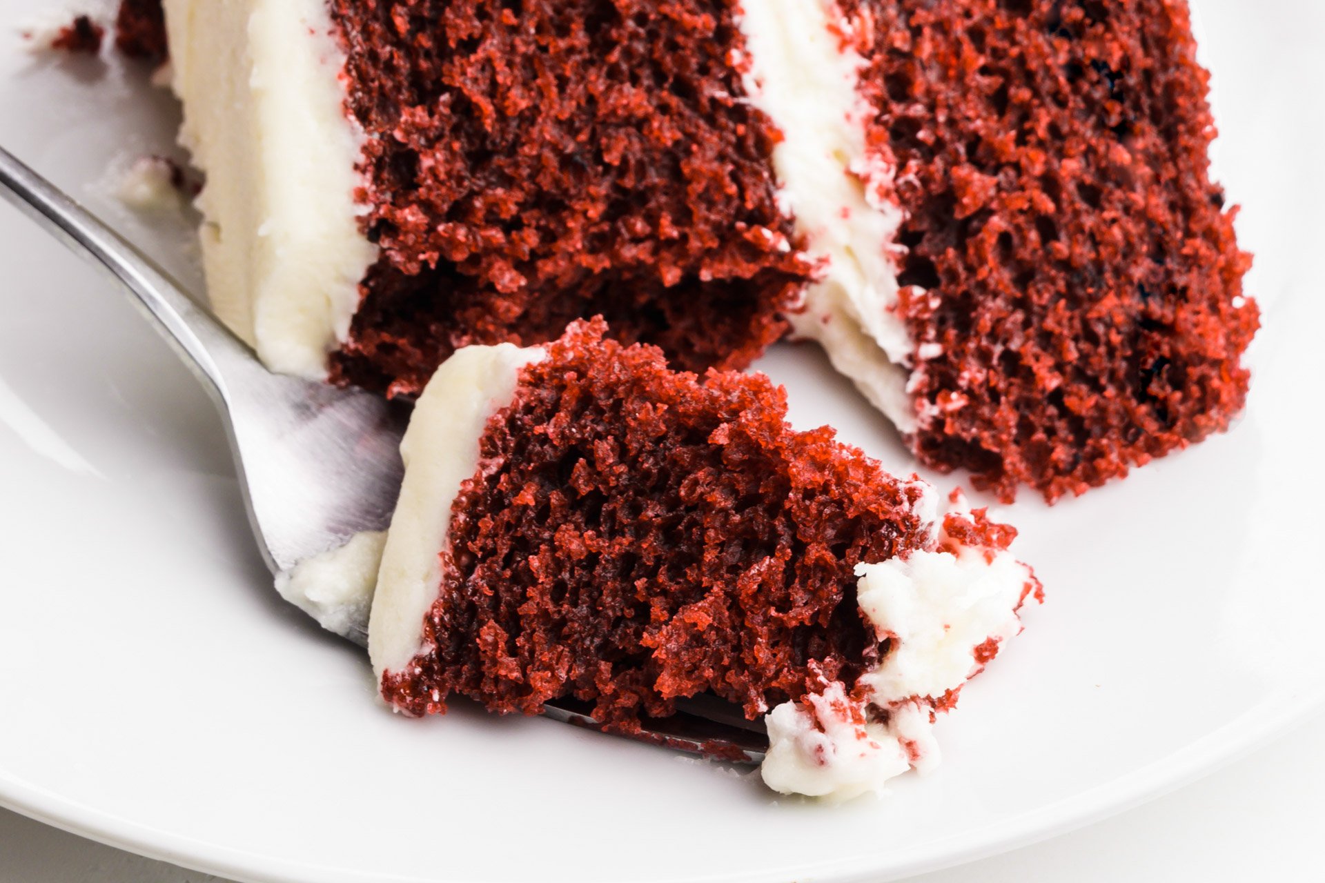 20 Amazing Cakes So Tasty…You’ll Be Tempted to Bake Two