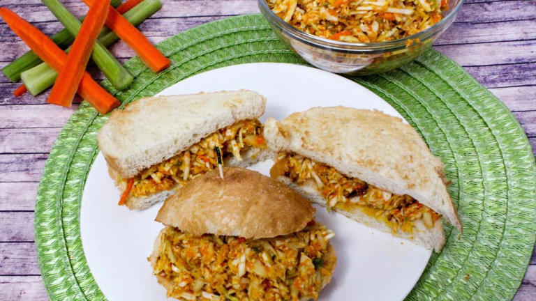 This Chicken Salad Is Like Nothing You've Tried Before - Asian Chicken ...