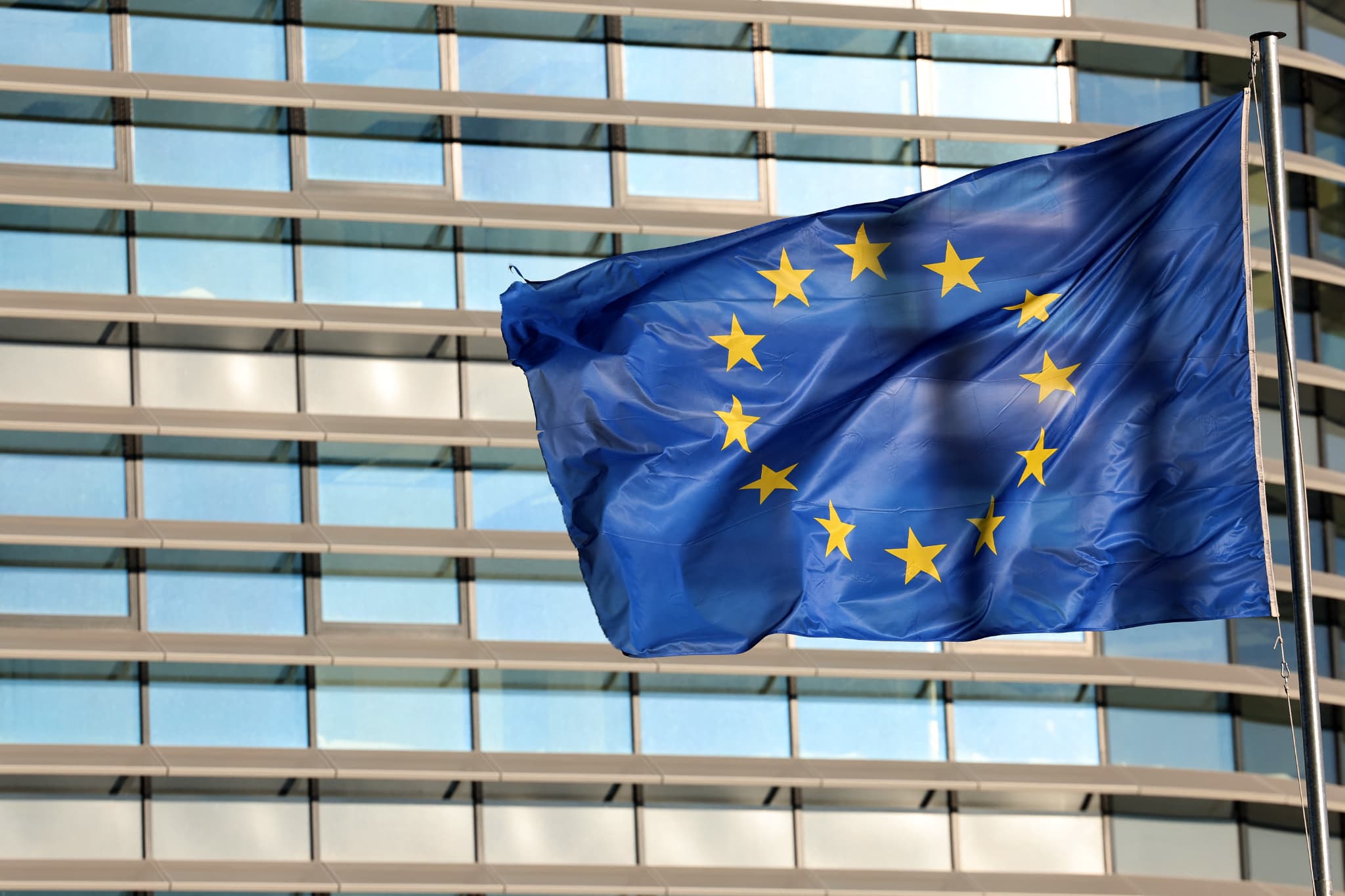 Mistral, Spotify, Airbus... Plus de 60 entreprises s'allient pour faire ...