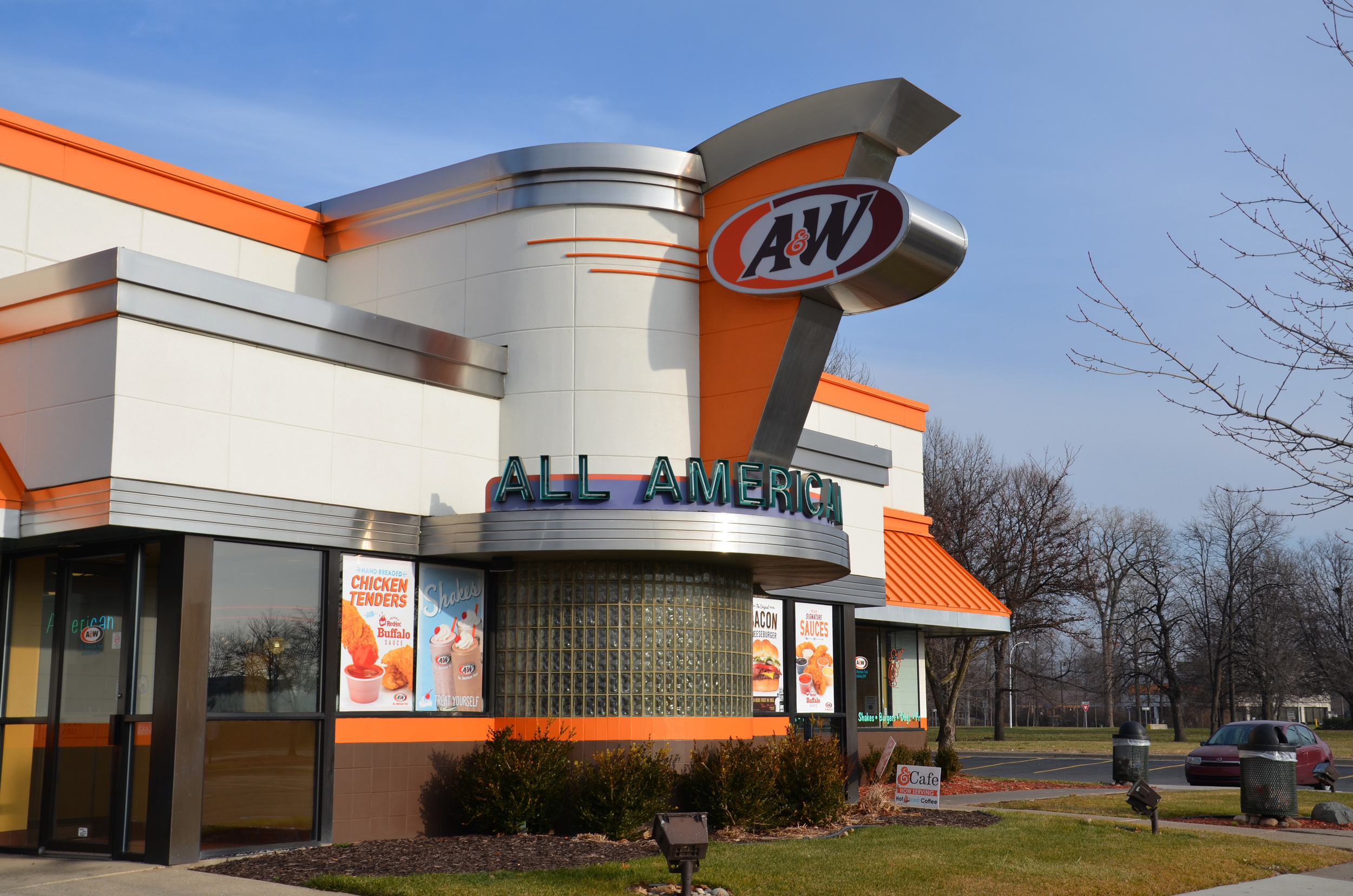 When were these 24 iconic fast food restaurants founded?