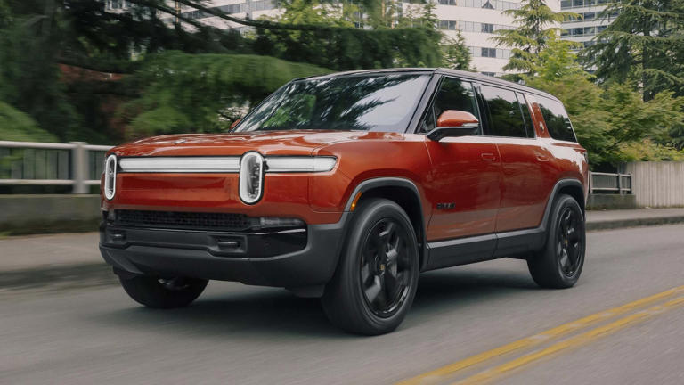 2025 Rivian SUVs and Trucks Lineup: Huge Updates for the R1T and R1S