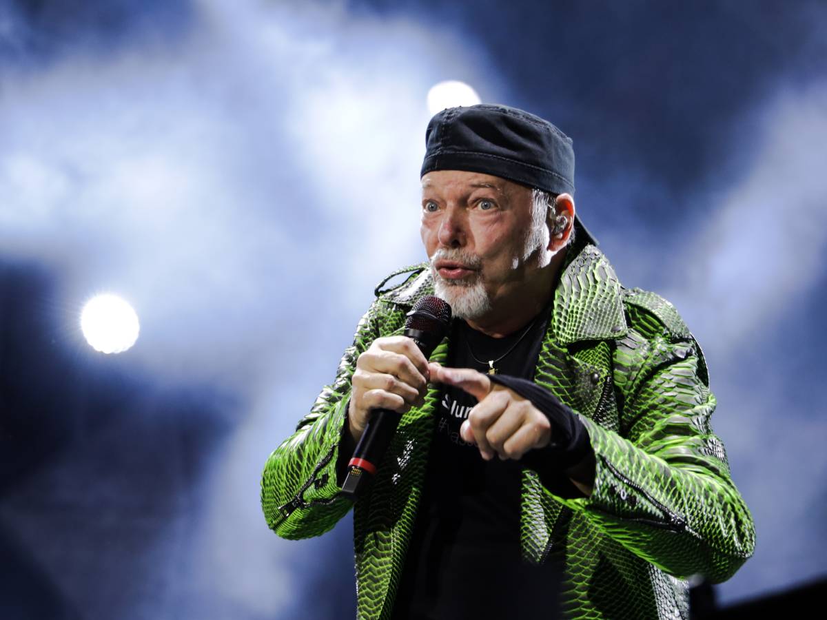 "Le ho cantate chiare". Il monologo di Vasco dal palco per Gaza