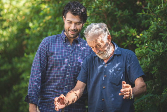 18 Thoughtless Things Parents Do To Their Adult Children That Really Hurt