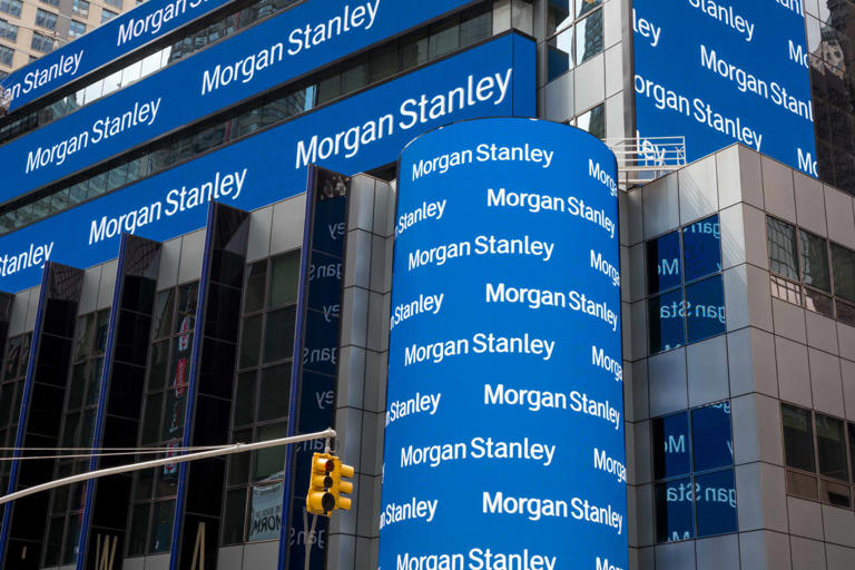 Banks’ Wealth Management Units Ride Market Rebound in Second Quarter
