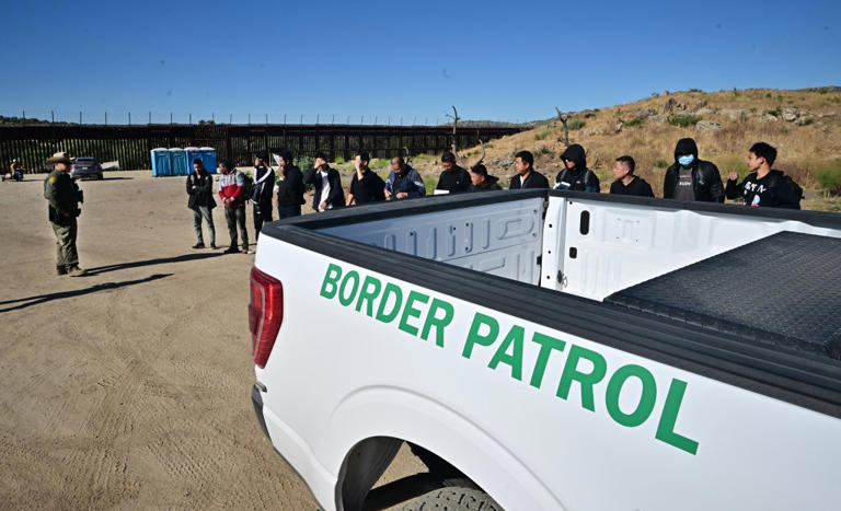 Border Patrol has 10K migrants in custody — nearly four times the limit ... Border Patrol has 10K migrants in custody — nearly four times the limit ...