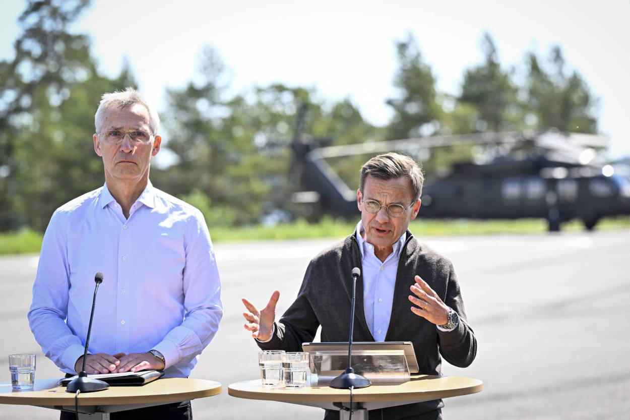 Premier Szwecji: przystępujemy do programu nadzoru powietrznego NATO Premier Szwecji: przystępujemy do programu nadzoru powietrznego NATO