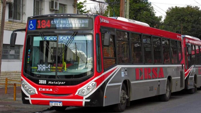 Levantaron el sorpresivo paro de algunas líneas de colectivos en el AMBA Levantaron el sorpresivo paro de algunas líneas de colectivos en el AMBA