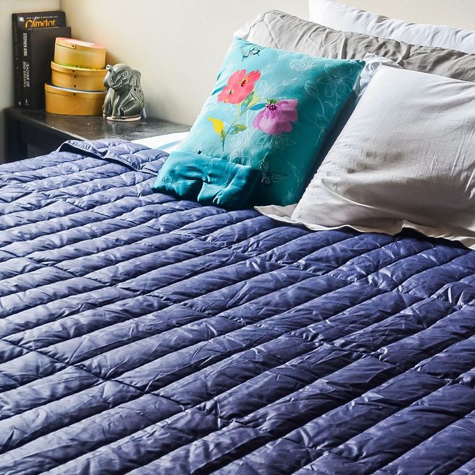 7 best cooling blankets for hot sleepers and summer use, tested by our ...
