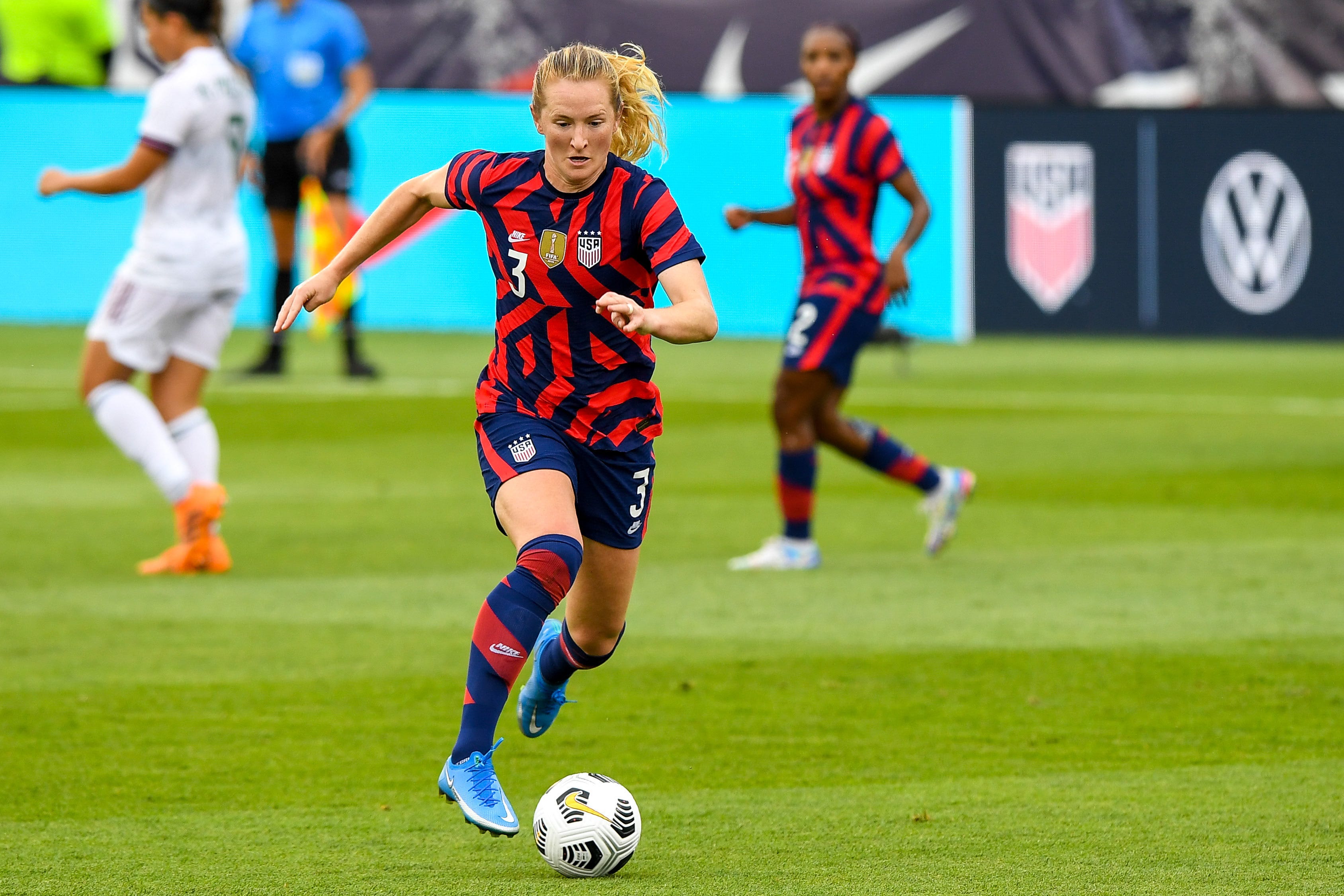 16 months after moving to Vermont, former USWNT star dishes on her new ...