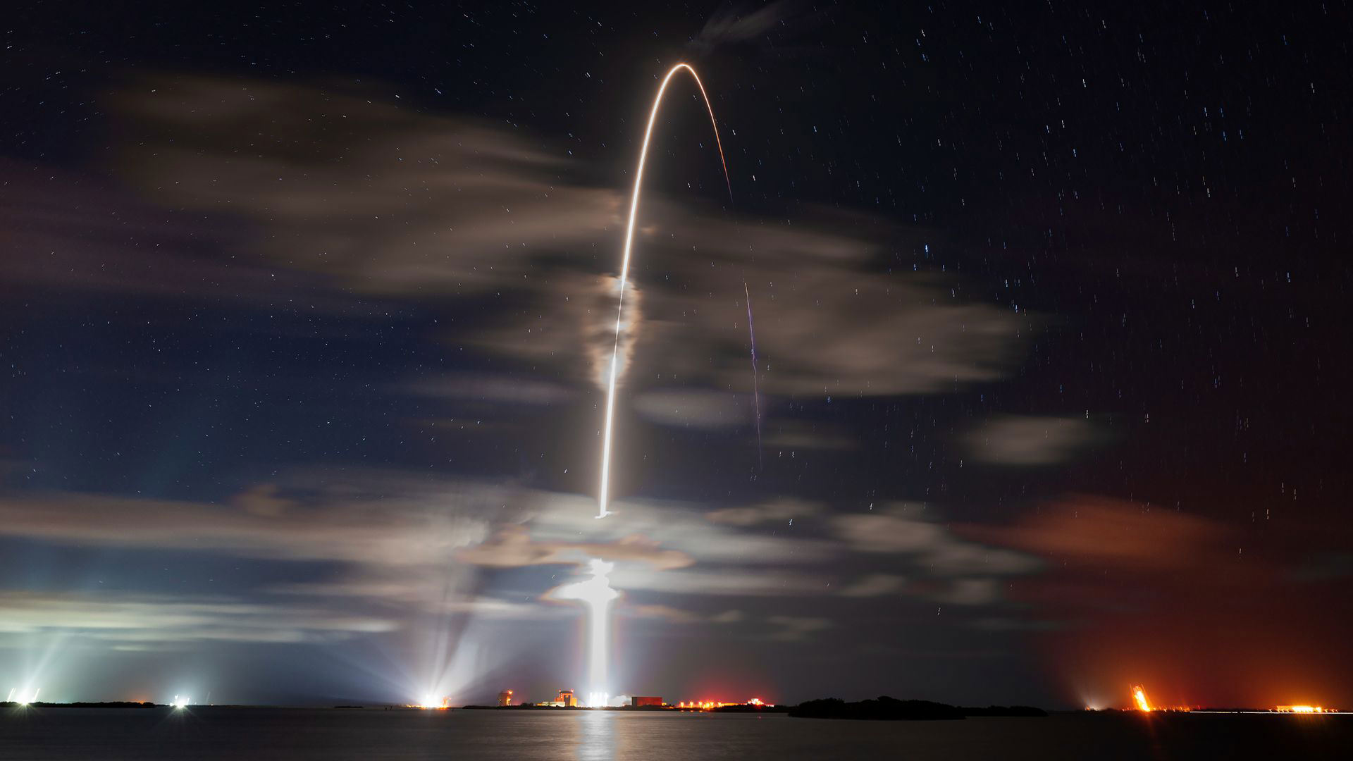 SpaceX launching 22 Starlink satellites from Florida today SpaceX launching 22 Starlink satellites from Florida today