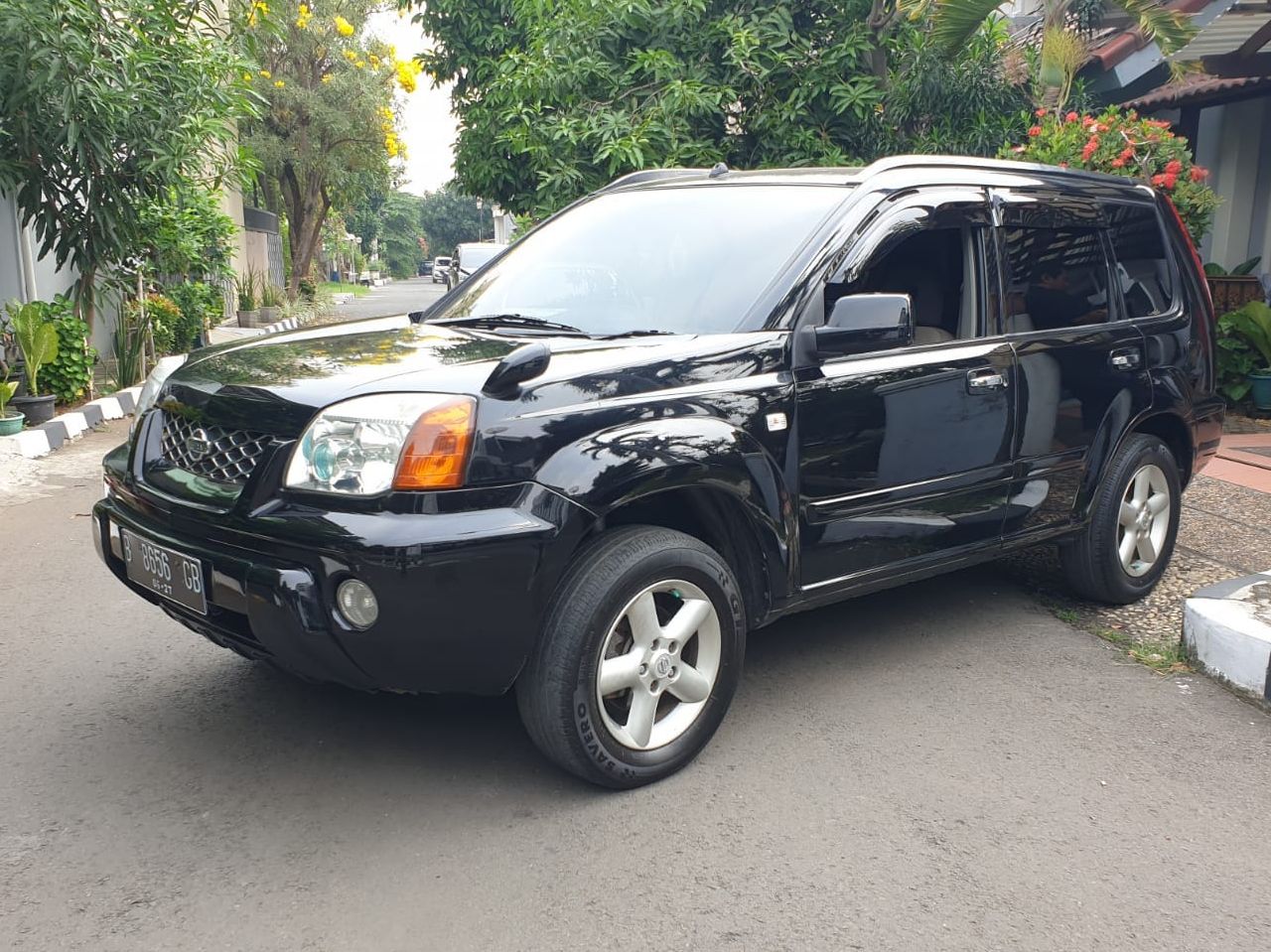 Mending Nissan X-Trail T30 Versi CBU Atau CKD? Ini Perbedaannya