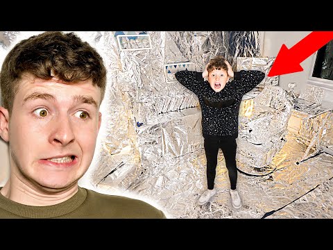 Tin foil trick sparks a big reaction from brother