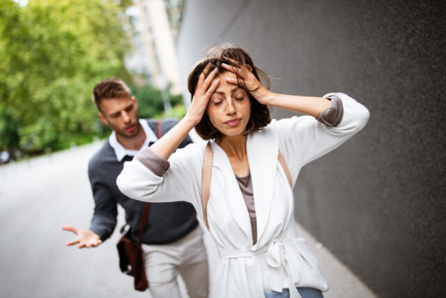 Signs Someone Is Emotionally Unavailable (and How to Deal With It)