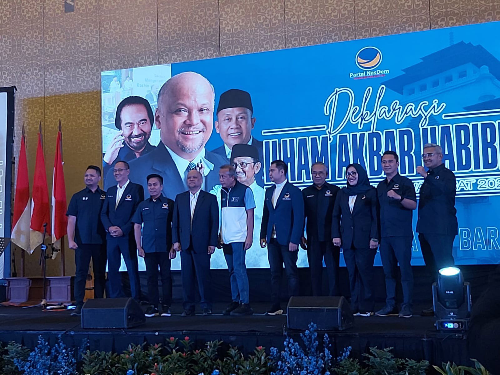 Nasdem Deklarasikan Usung Ilham Akbar Habibie Cagub Jabar 2024 Nasdem Deklarasikan Usung Ilham Akbar Habibie Cagub Jabar 2024