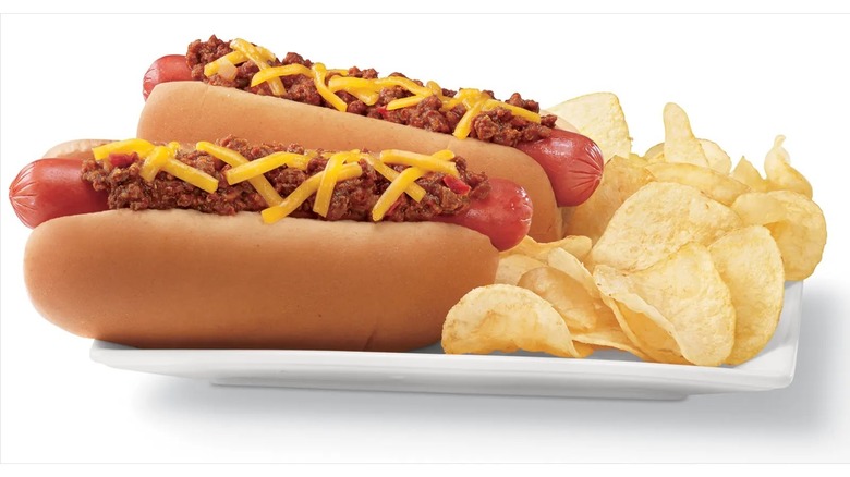 Fast Food Chains That Serve The Highest And Lowest Quality Hot Dogs
