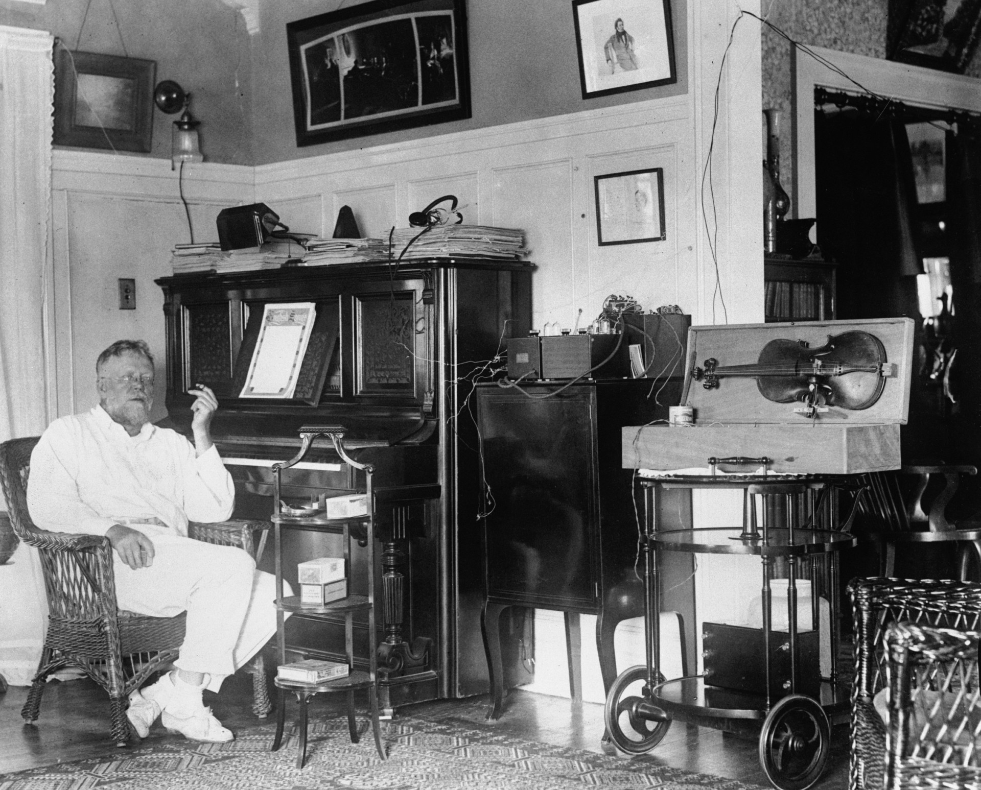 The world's most historic radio broadcasts