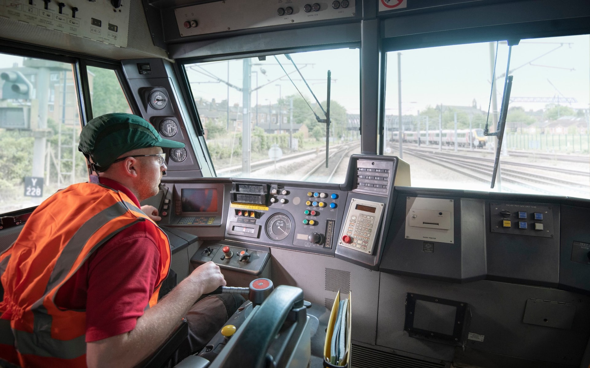 How to become a train driver – and earn almost £65,000 within your ...
