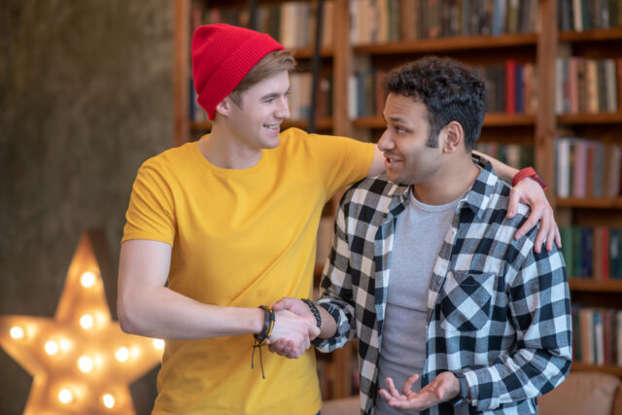 15 Reasons Why Extroverts Talk So Much 15 Reasons Why Extroverts Talk So Much