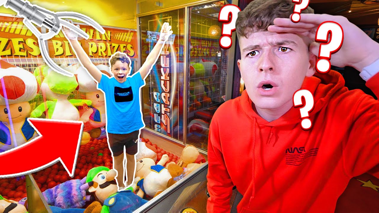 Hide-and-seek game takes over empty arcade space