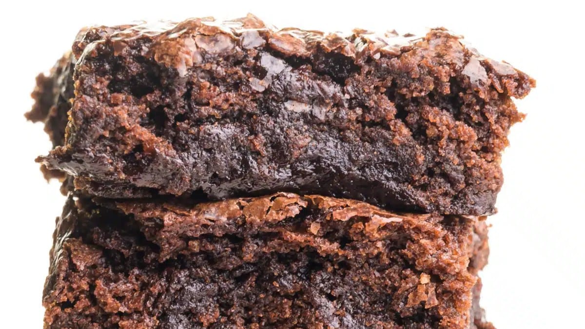 Chocolate Lovers Only: 18 Deeply Decadent Desserts to Make Today