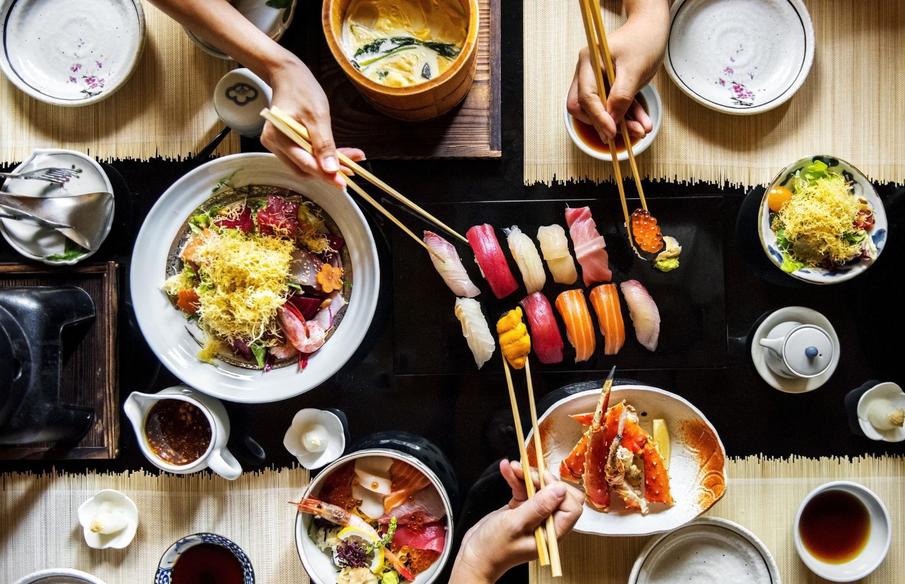 25 Healthy Eating Habits From Around The World We Should All Learn From