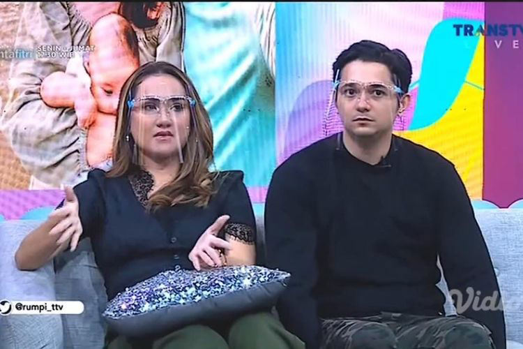 Tok! Andrew Andika dan Tengku Dewi Resmi Cerai Tok! Andrew Andika dan Tengku Dewi Resmi Cerai